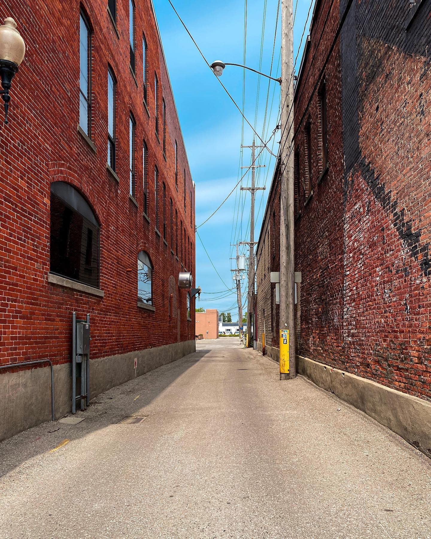 Alleyway to close to car traffic, become pedestrian space this summer ...